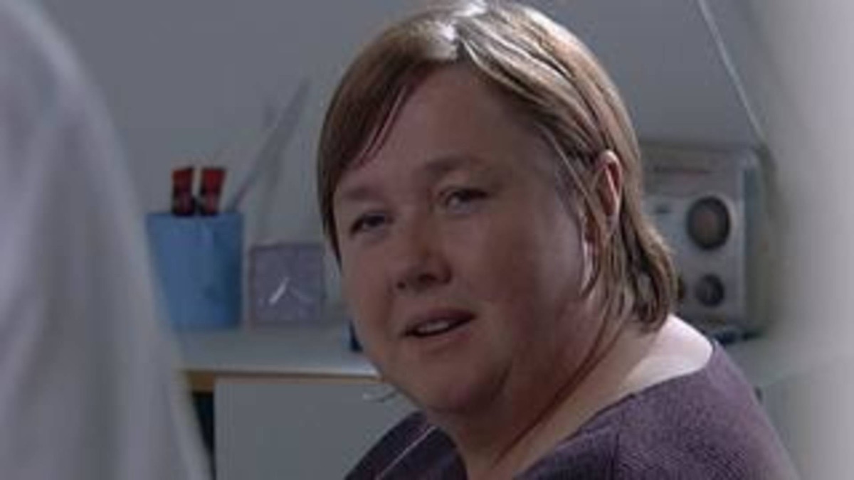 Undercover, Pt. 2 - The Bill (Series 21, Episode 84) - Apple TV (UK)