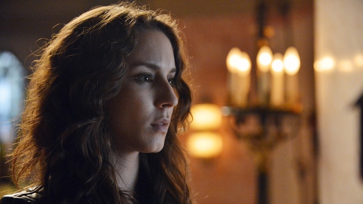 ‎Chi è amato non conosce morte - Pretty Little Liars (Stagione 3 ...