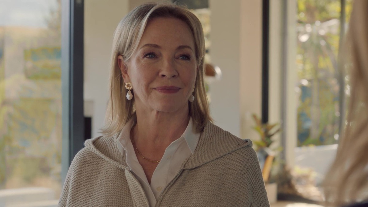 Over The Edge – A Remarkable Place to Die (Season 1, Episode 1) - Apple TV (AU)