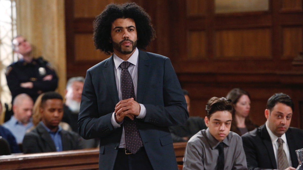 Forty-One Witnesses - Law & Order: Unità Vittime Speciali (Stagione 17 ...