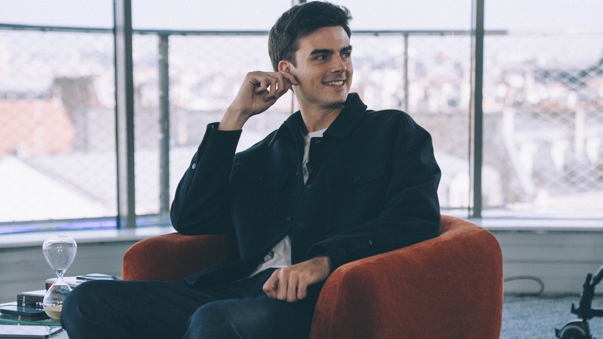 HugoDécrypte : L'interview face cachée - Apple TV (FR)