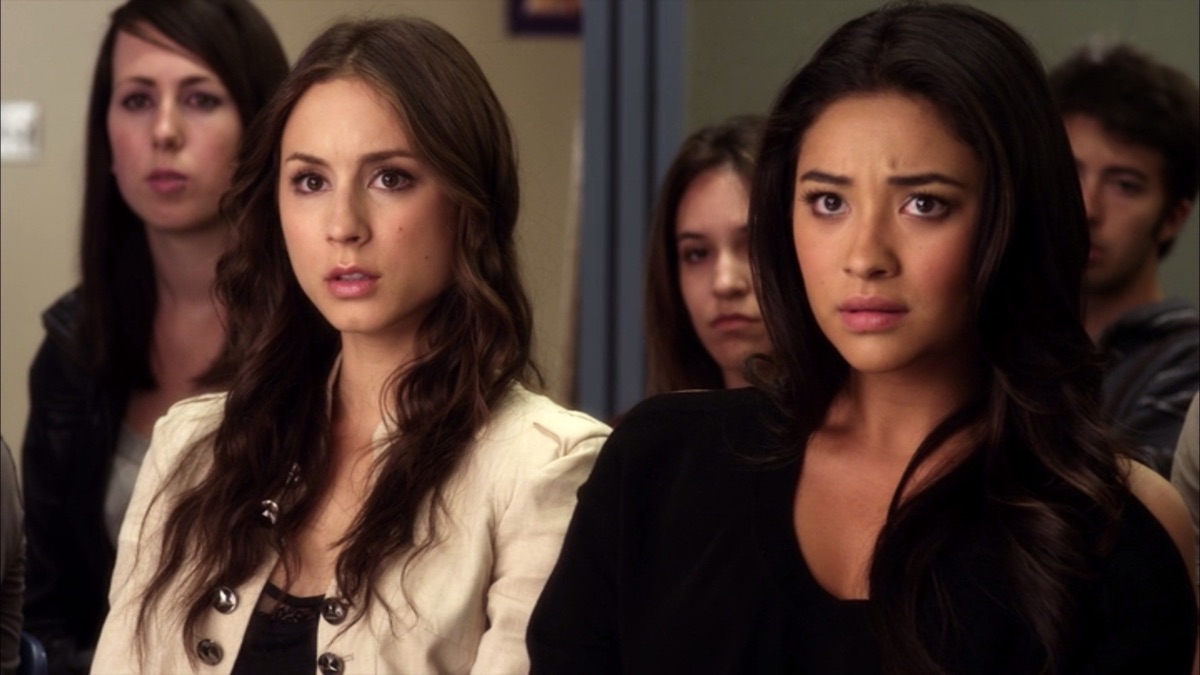 I Must Confess – Pretty Little Liars (Season 2, Episode 11) - Apple TV (CA)
