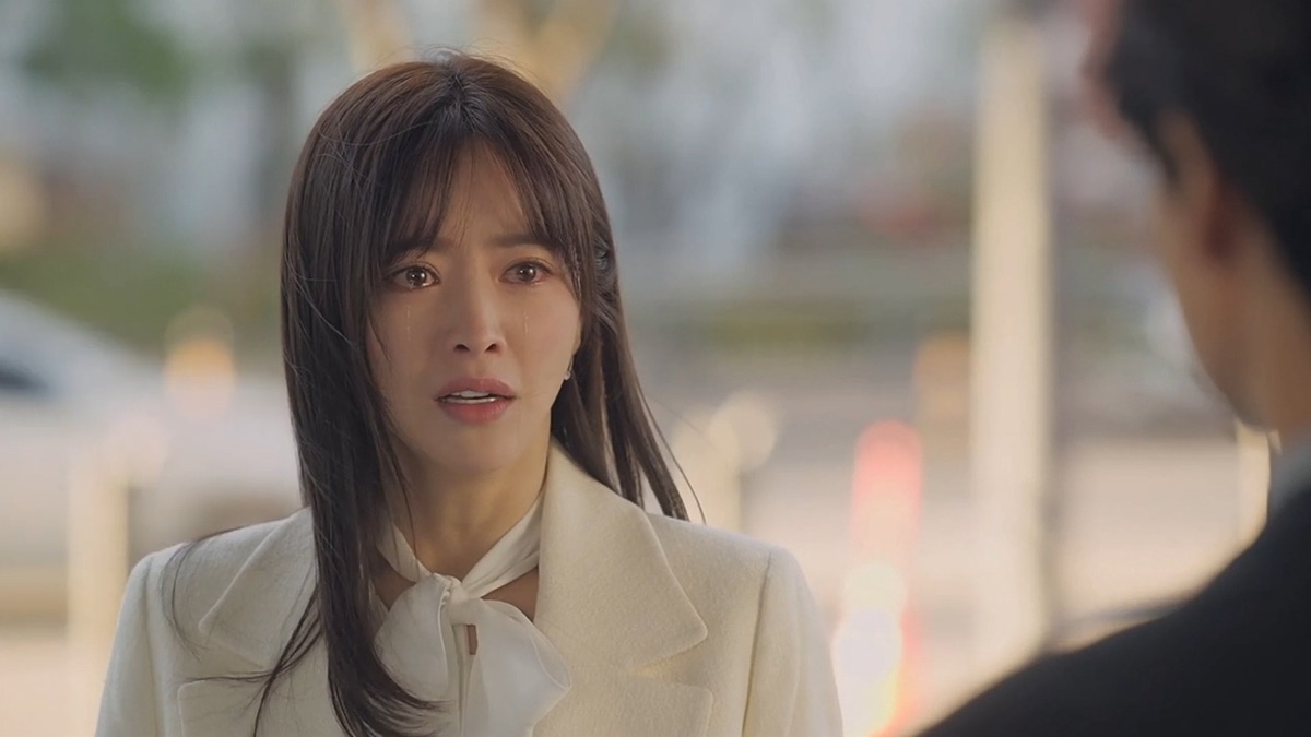 Phoenix 2020 - Phoenix (Season 1, Episode 29) - Apple TV