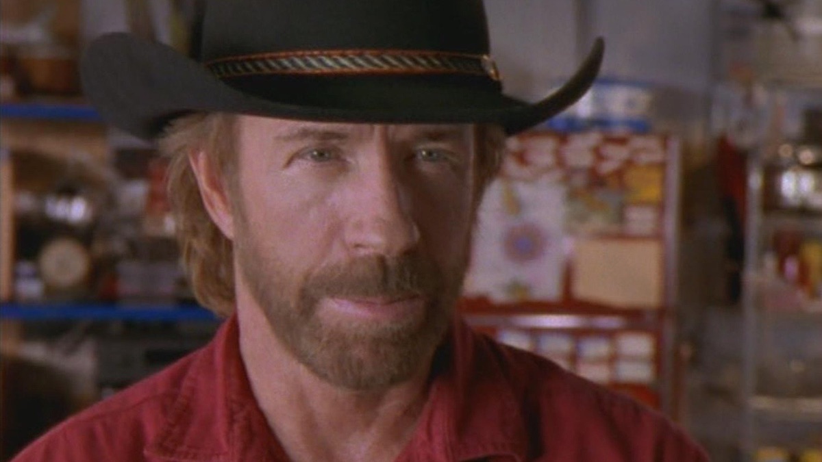 Blown Apart – Walker, Texas Ranger (Season 4, Episode 1) - Apple TV (CA)
