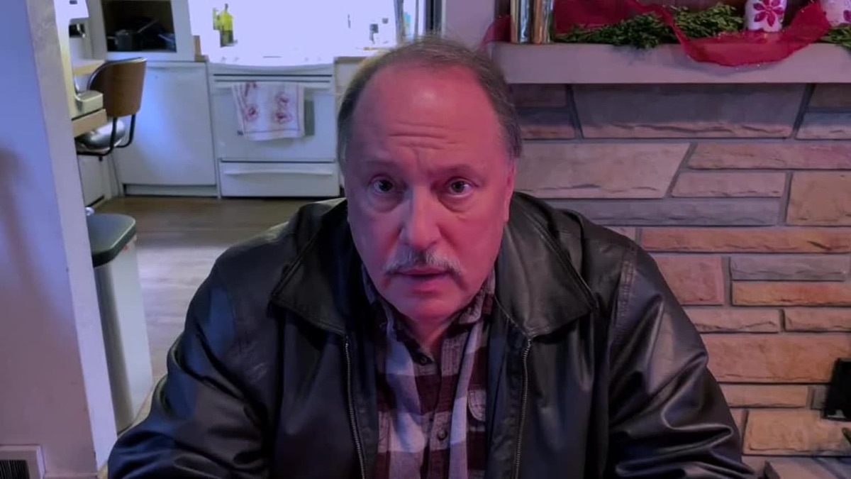 Let Him Bleed - Holy Driver (Season 1, Episode 2) - Apple TV