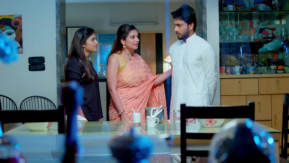 Asha On a Mission - Kumkuma Puvvu (Season 8, Episode 2055) - Apple TV