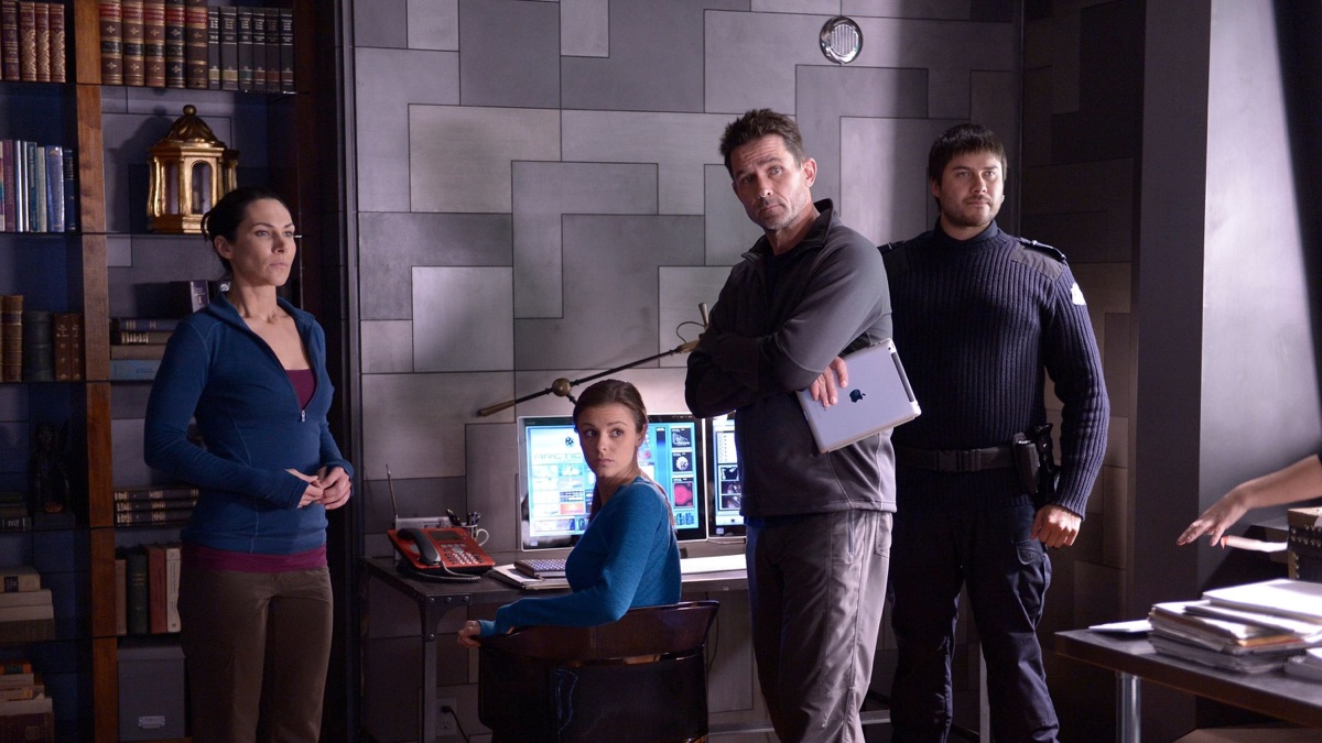 HELIX Level X - HELIX (Season 1, Episode 9) - Apple TV