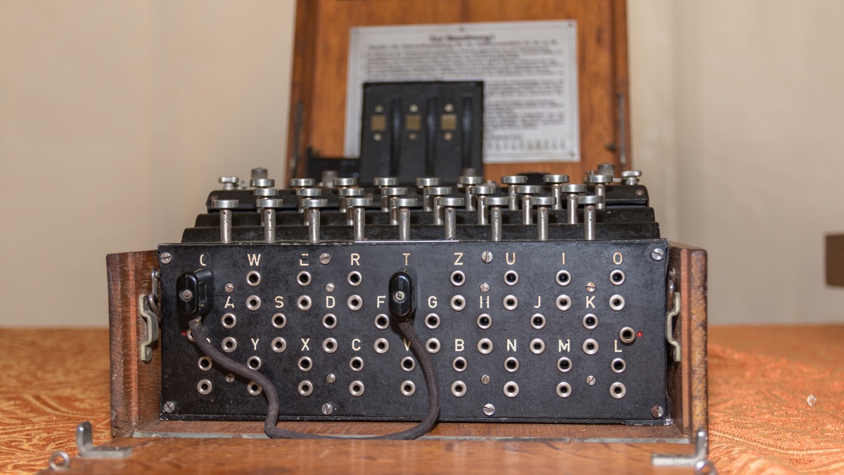 ‎Making Codes, Breaking Codes – The Secret World of Espionage (Season 1 ...