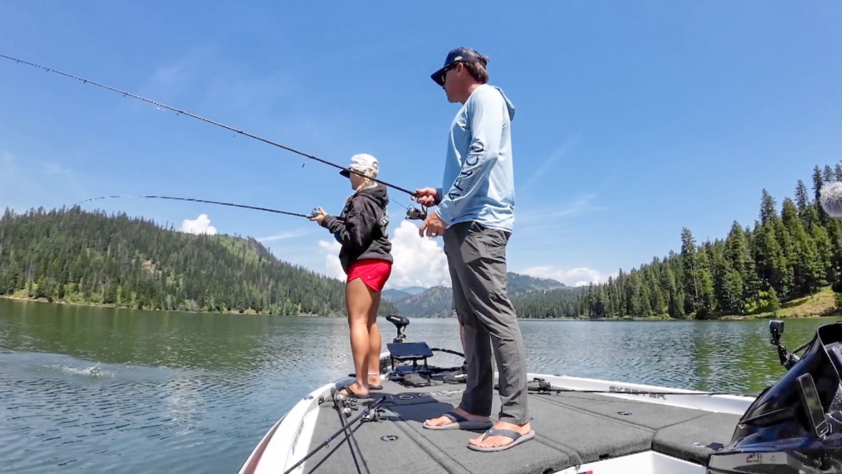 PNWSmallmouthwithHilaryMartin - The Scott Martin Challenge (Season 19 ...