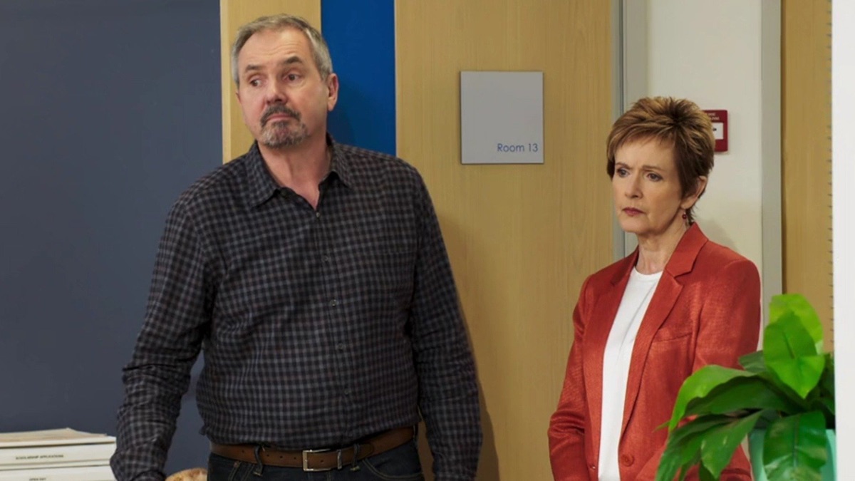 Episode 8547 - Neighbours (Season 39, Episode 27) - Apple TV
