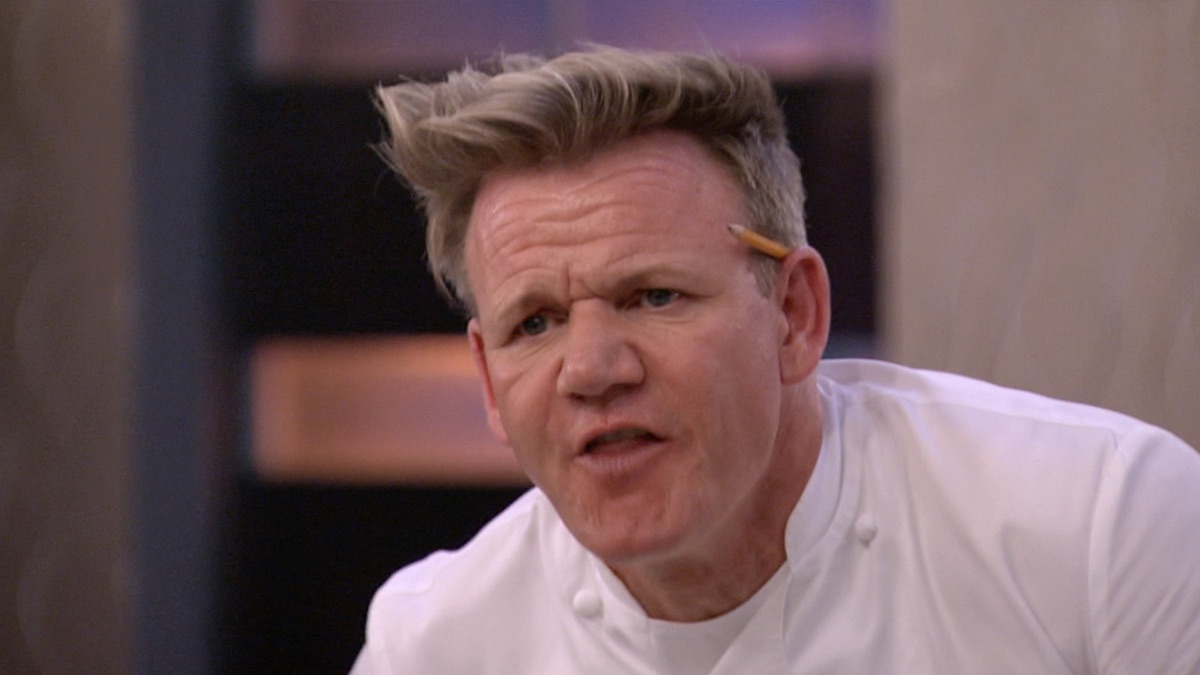 ‎Surf Riding And Turf Fighting - Hell's Kitchen (Series 16, Episode 4 ...