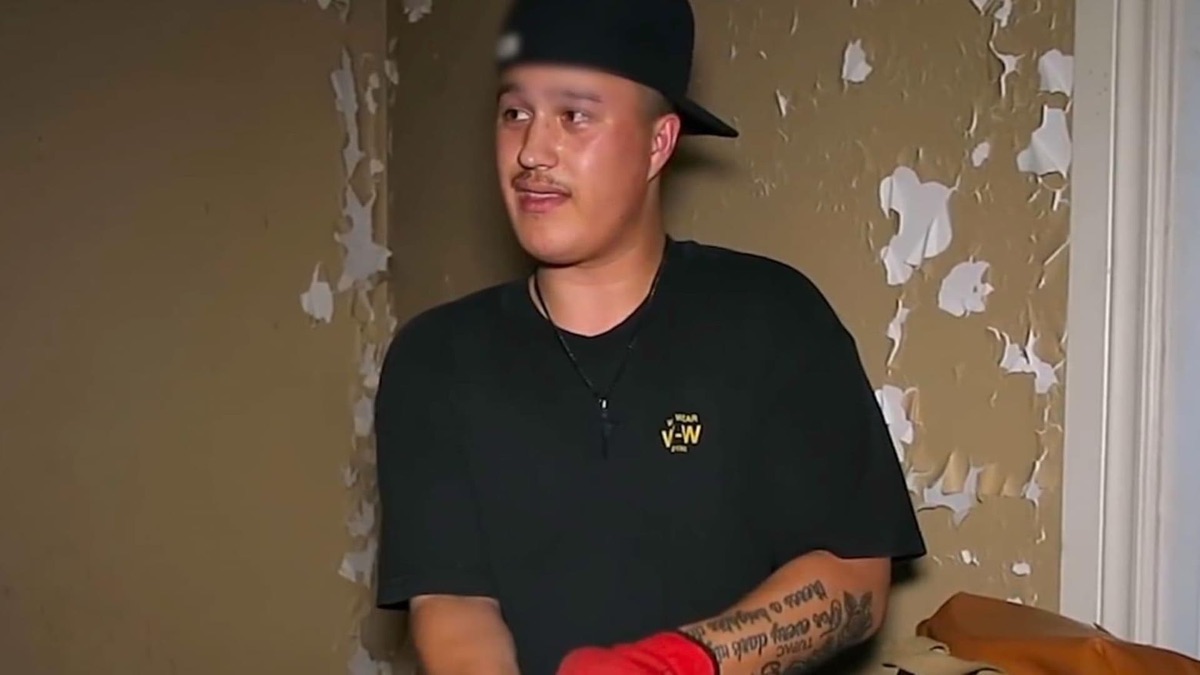 Real Hauntings: The Dybbuk Box - Apple TV