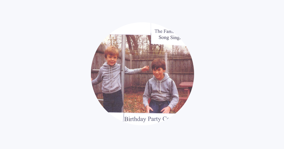 ‎The Family Party Song Singers - Apple Music