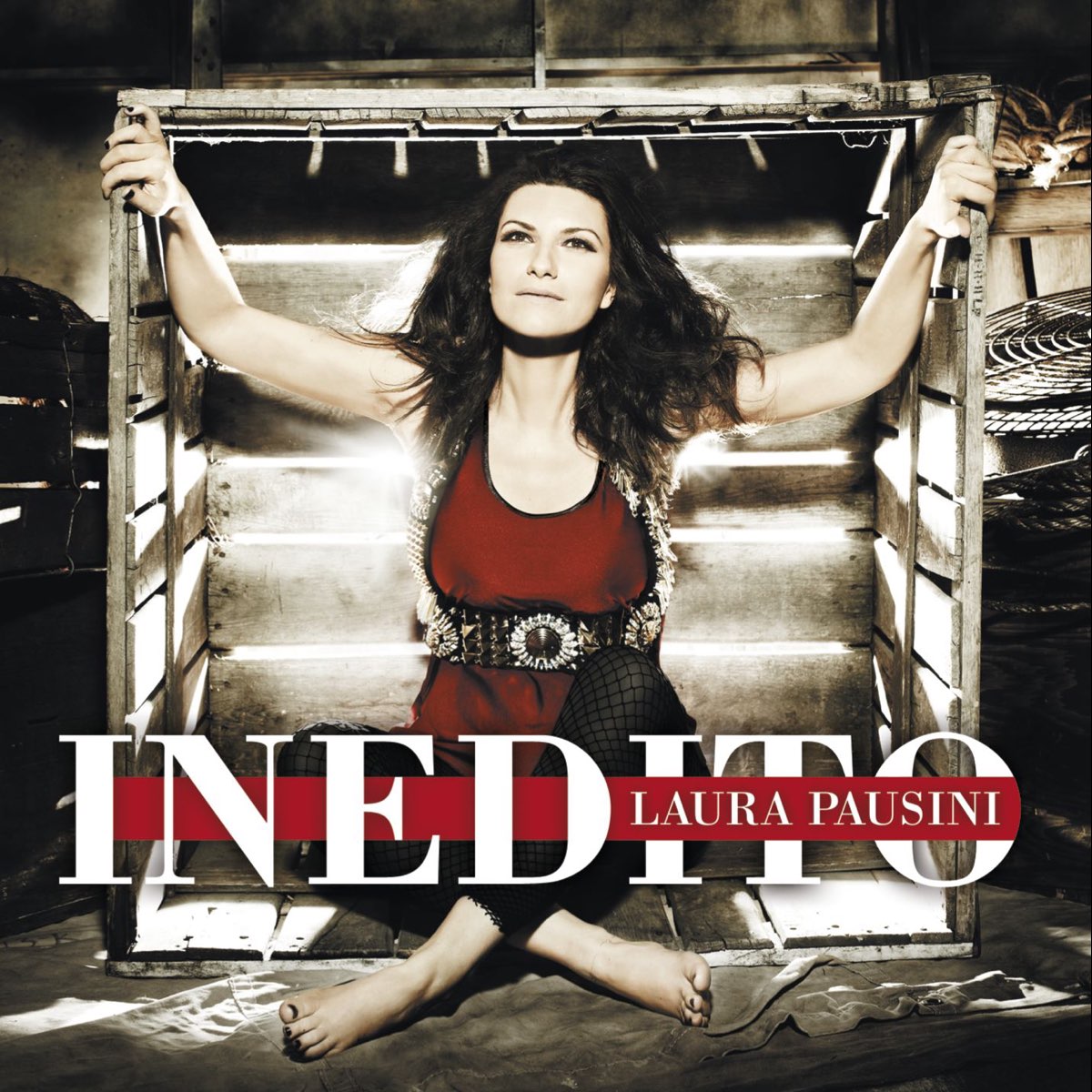 Laura Pausini: confira as capas dos álbuns da mega diva italiana - Variedades - BCharts Fórum