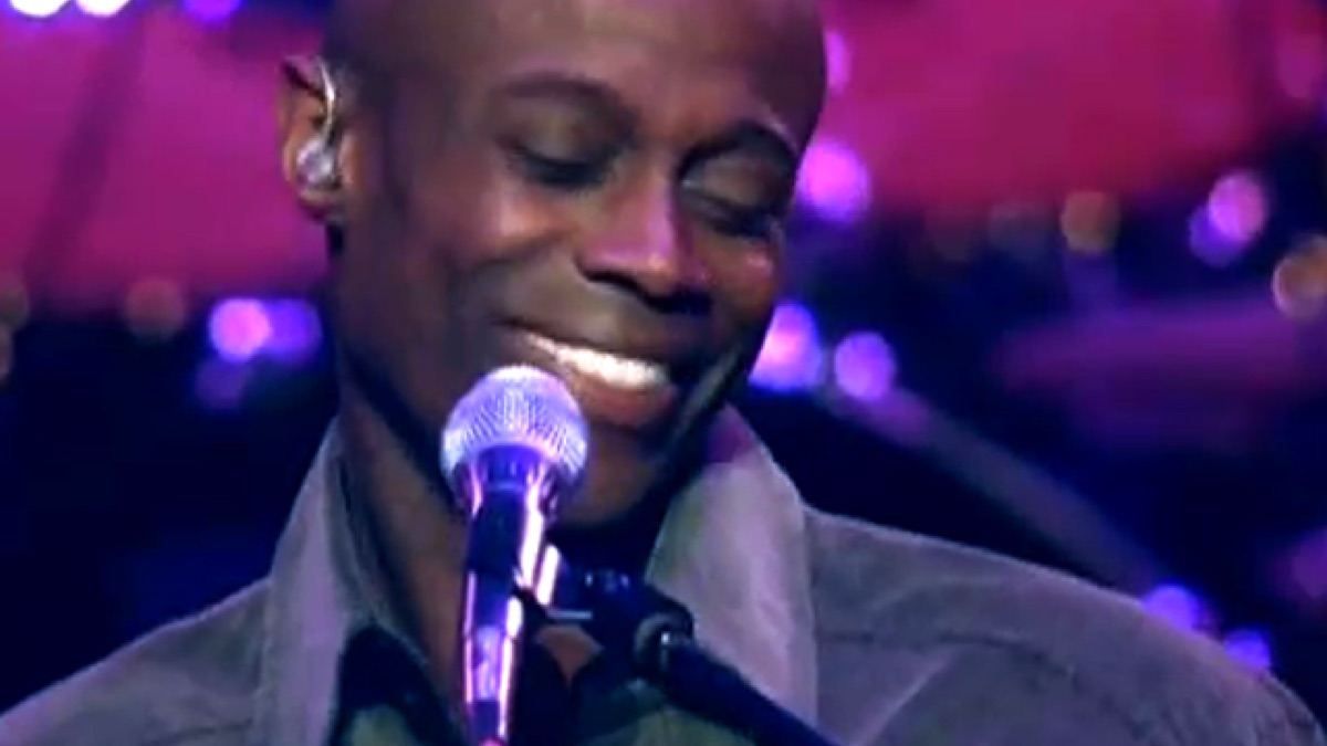 ‎I Can't Stop Loving You - Music Video by Kem - Apple Music