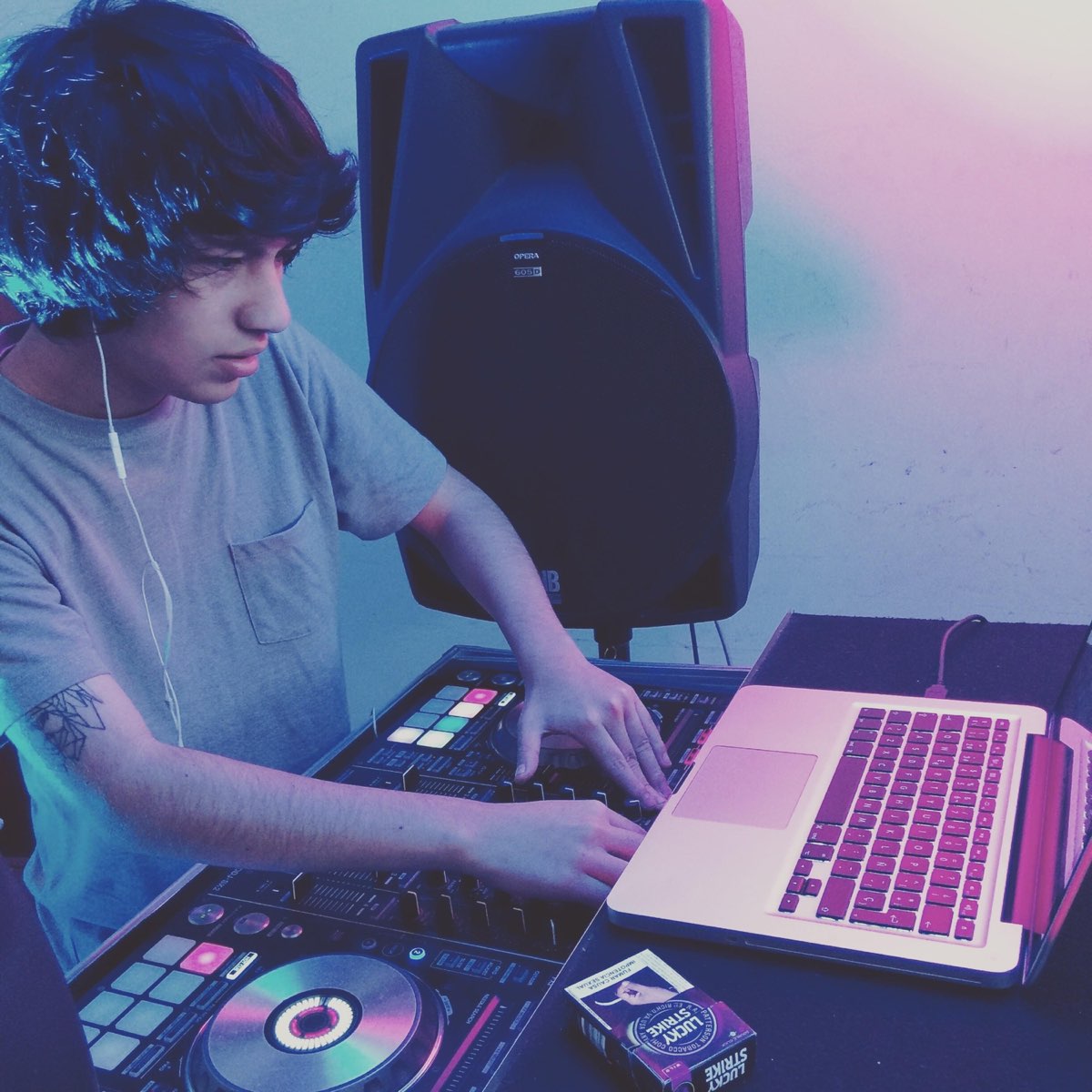 Tarde de Mezcla Pt. 1 - EP” álbum de DJ BREAK en Apple Music