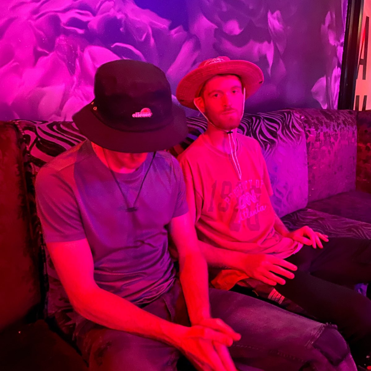 ‎Swimming Places (Amapiano Version) - Single - Album by TBS - Apple Music