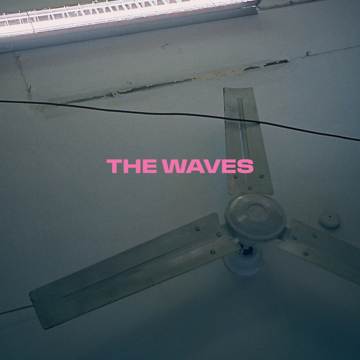 The Waves - Single》- Astrid Engberg & Anna Roemer的专辑 - Apple Music