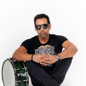 Medley: Phase Dance / Minuano / Midwestern Nights / The Sun in Montreal ...