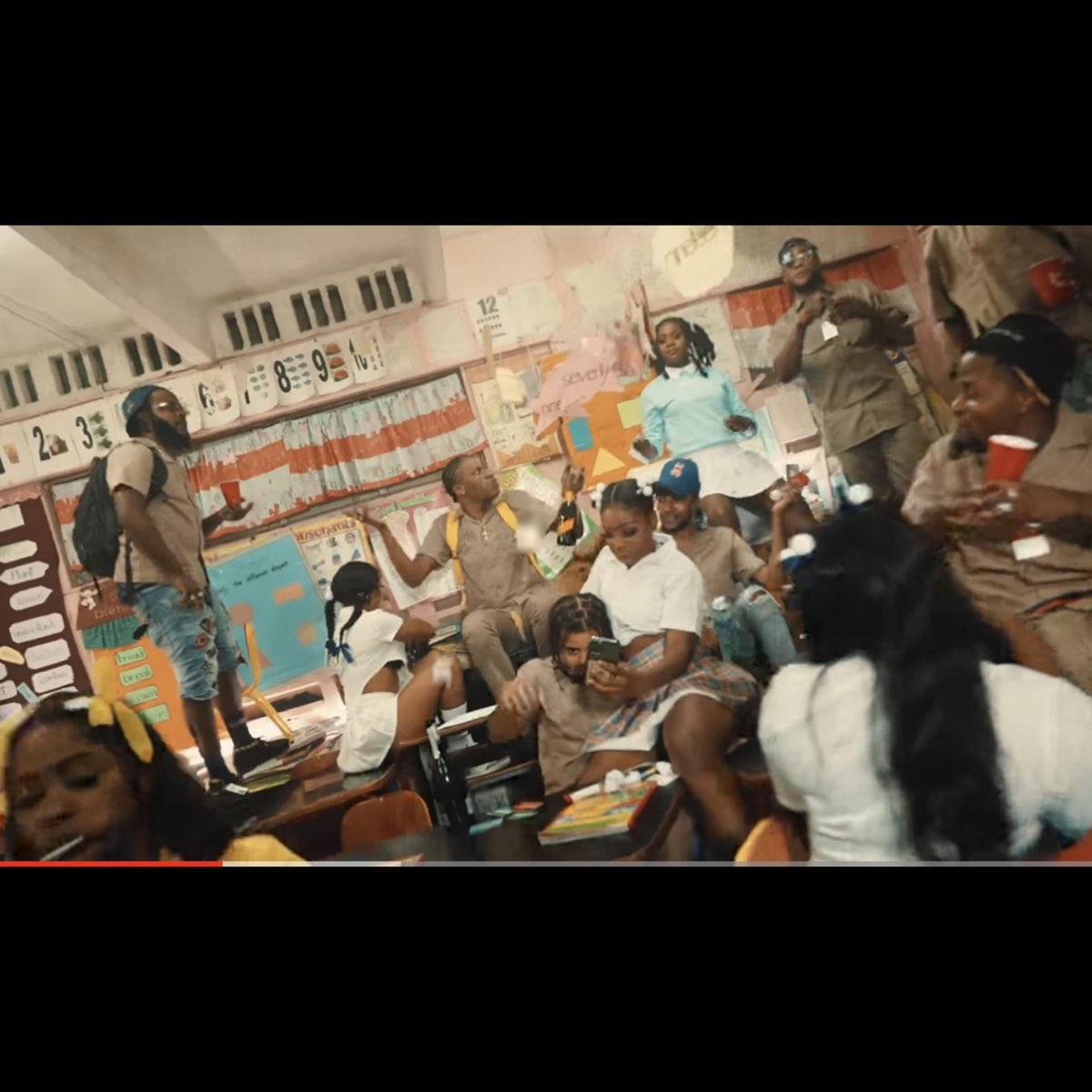 ‎Apple Music에서 감상하는 BiggCris의 Valiant (Dunce Cheque) - Single