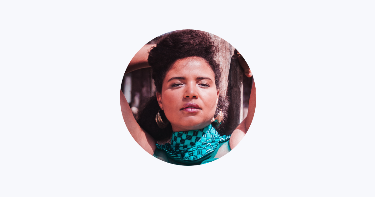 ‎Syssi Mananga en Apple Music