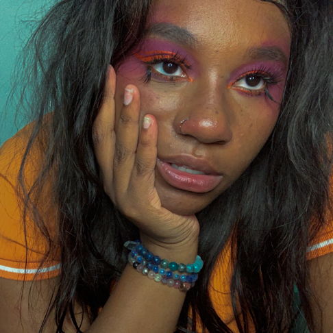 Cara Mackenzie's Instagram, Twitter & Facebook on IDCrawl