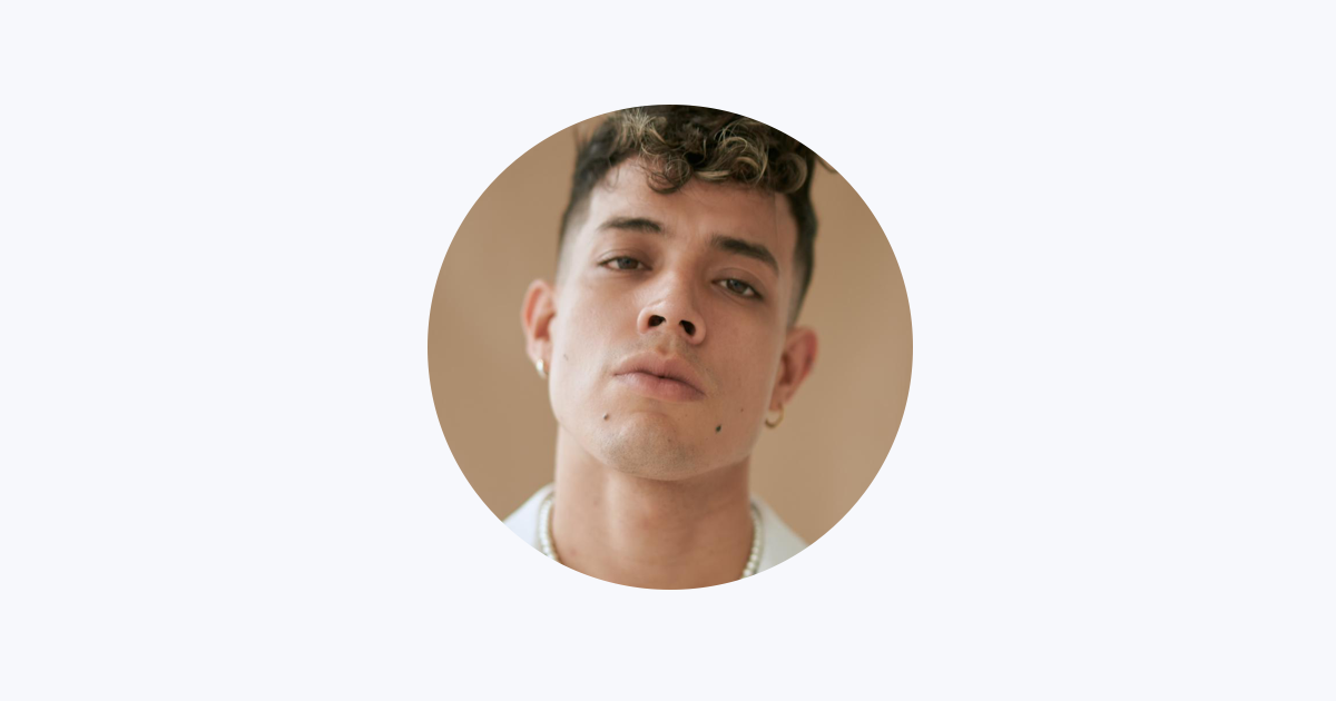 ‎Stiv en Apple Music