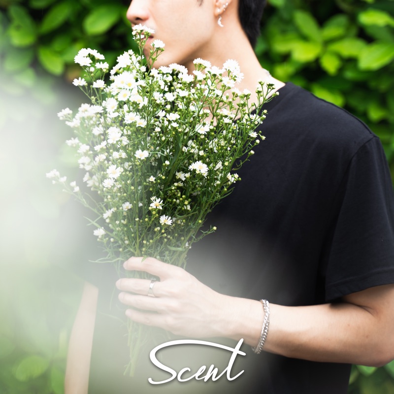 กลิ่นจางๆ (Scent) - KRAM AMARIT: Song Lyrics, Music Videos & Concerts