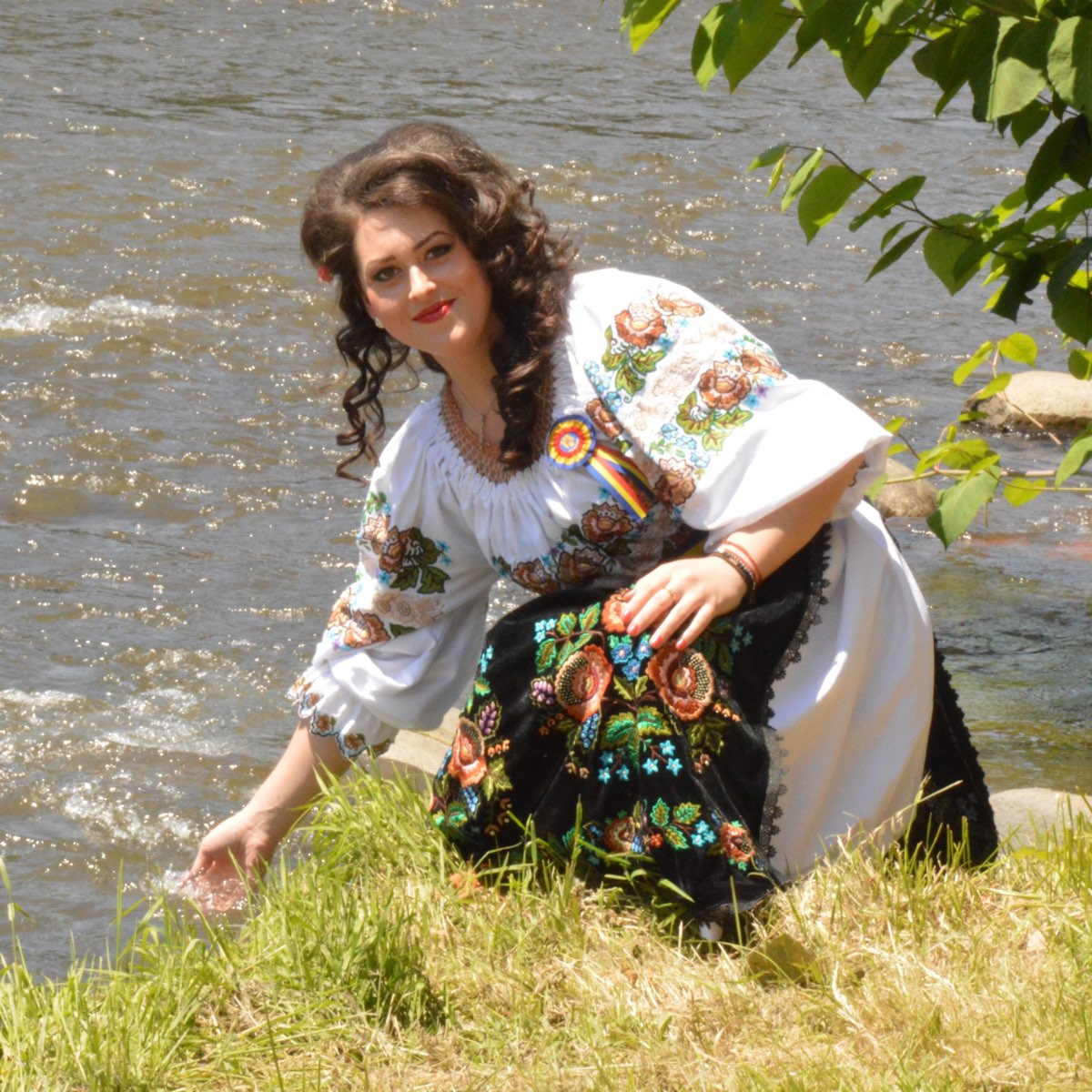 ‎Tu Ardeal, loc iubit de Dumnezeu - Single di Elena Violeta Man su ...