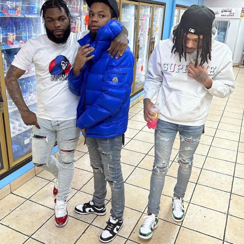 Free Lik - MoMoney Moo: Song Lyrics, Music Videos & Concerts