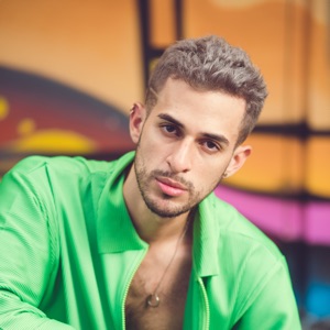 Side Bitch Szn Feat Aaron Page Akia Song Lyrics Music Videos