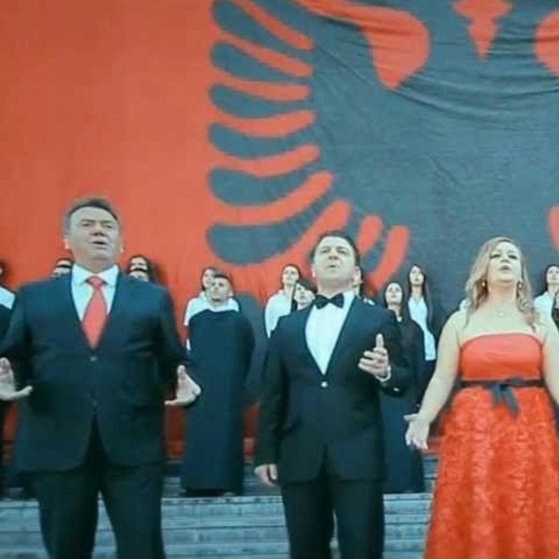Ne Nje Flamur Te Pandare - ILIR SHAQIRI: Song Lyrics, Music Videos ...