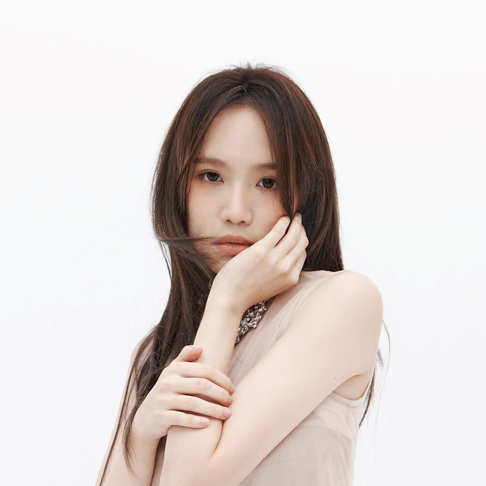 Hebe Tian Wallpaper