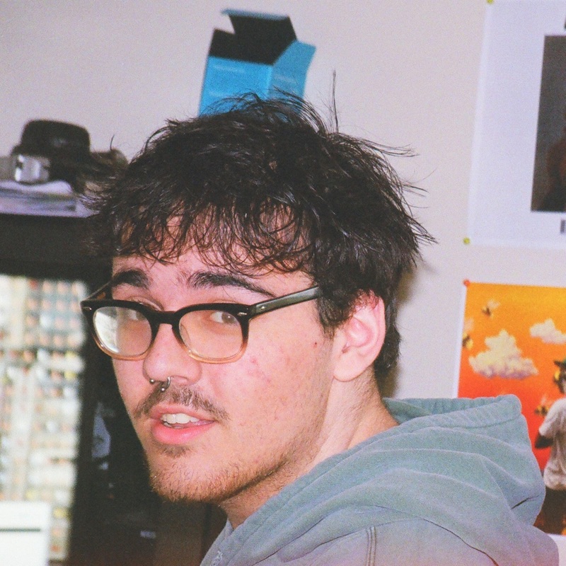 Sitting in the Car - Blue Foster: Song Lyrics, Music Videos & Concerts