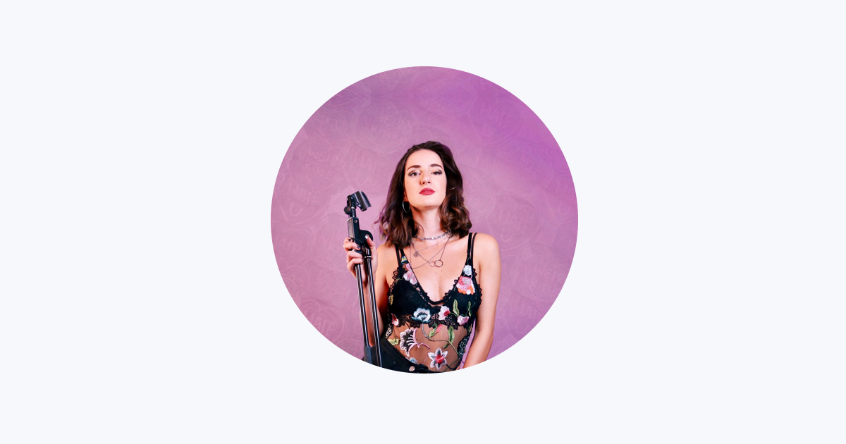 ‎Rebecca Levy en Apple Music