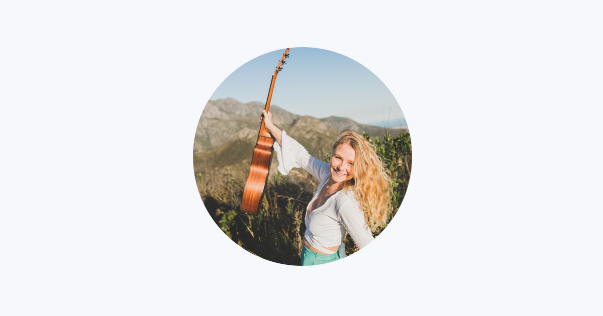 ‎Kelly Ruth en Apple Music