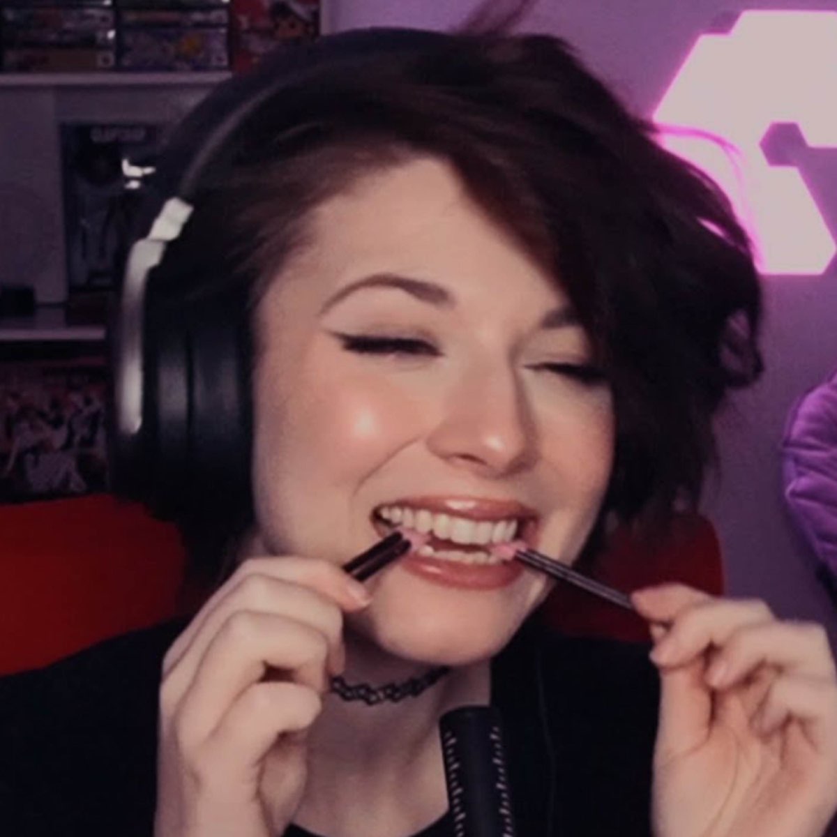 ‎ASMR Spoolie Noms and Slurping Mouth Sounds (for Both Ears) - EP by ...