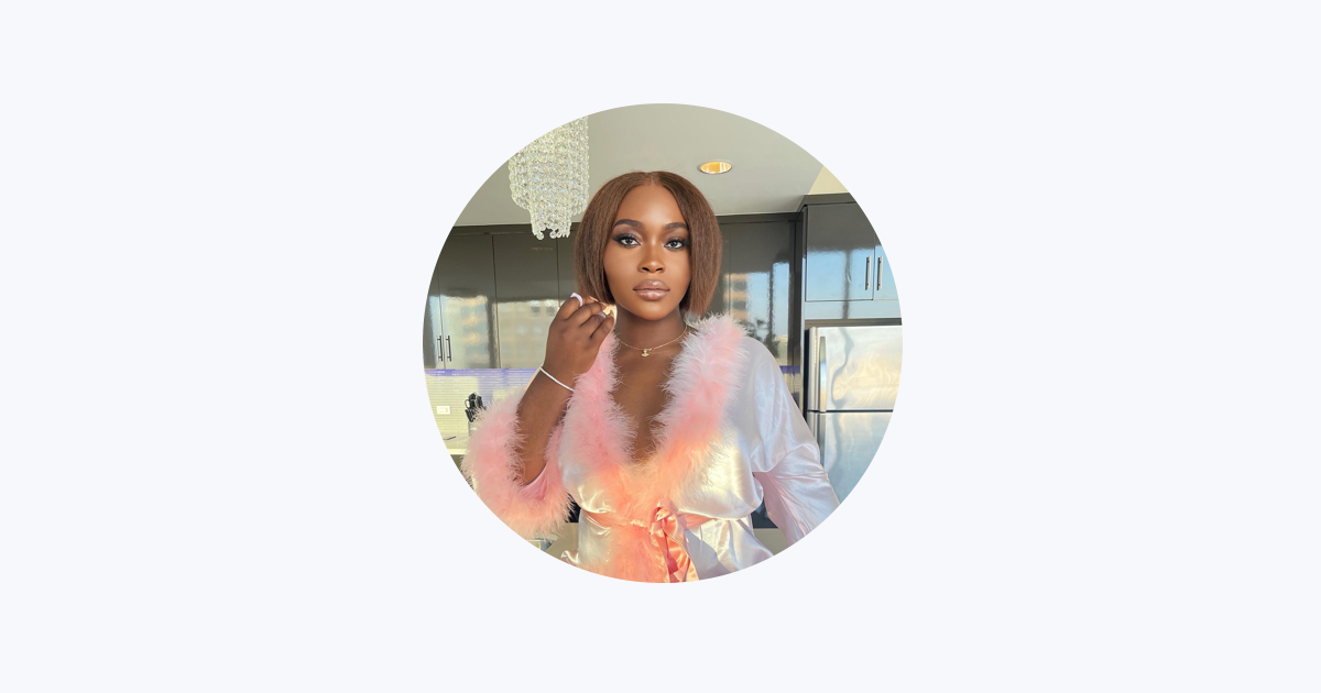 ‎Rebecca on Apple Music