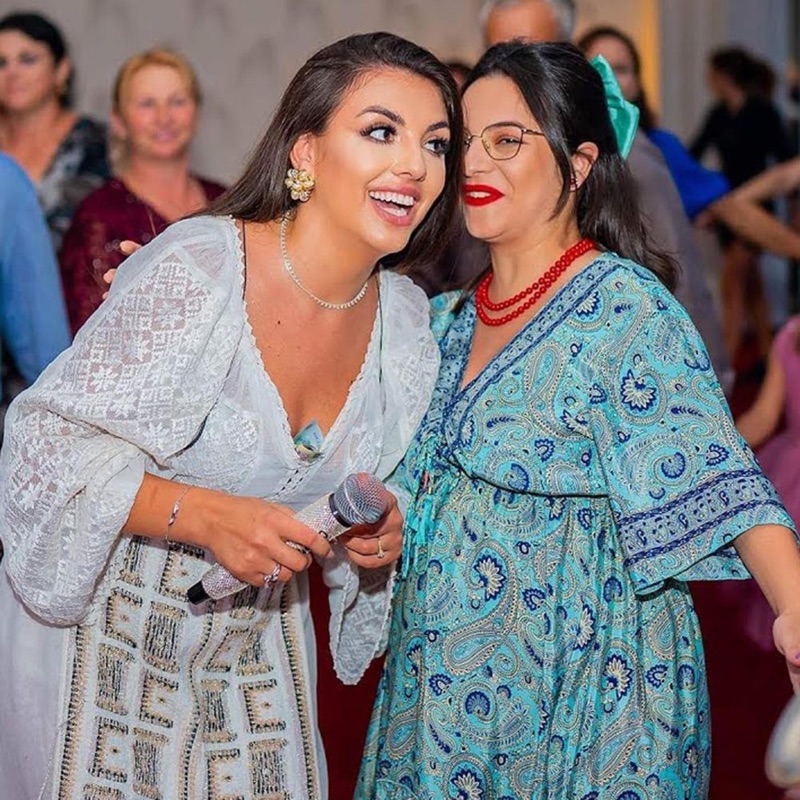 Cele Mai Noi Sârbe cu Loredana Șotea și Formația Colaj Sârbe 2023 ...