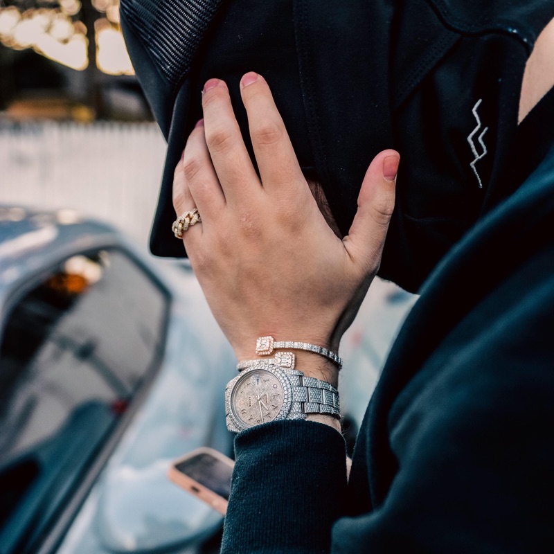 Range Rover Sport - MBox: Song Lyrics, Music Videos & Concerts