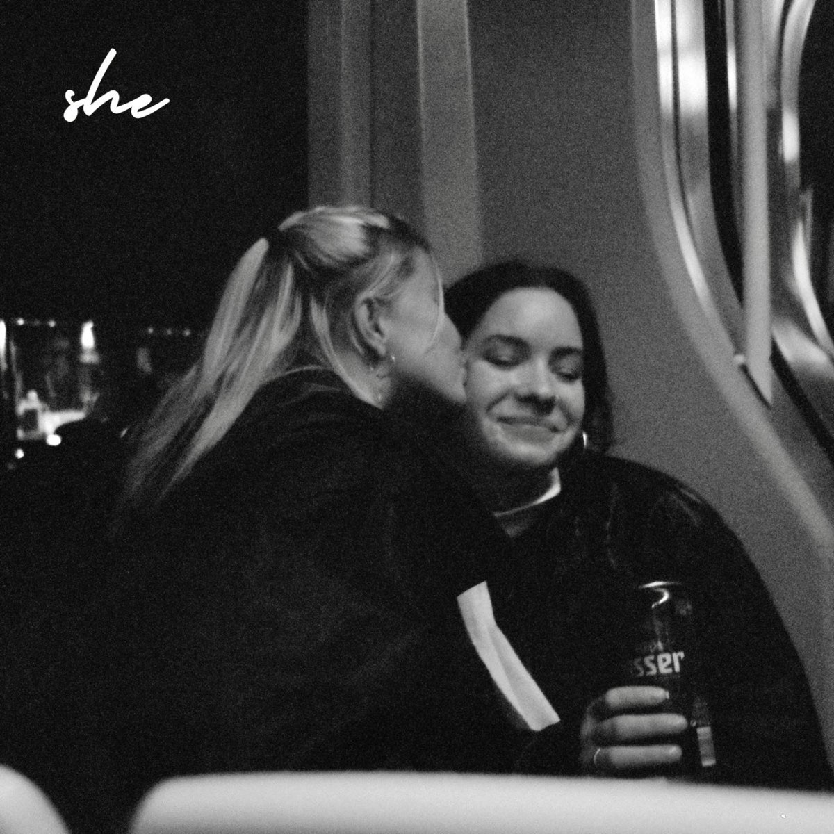 ‎She - Single - Deloriansのアルバム - Apple Music