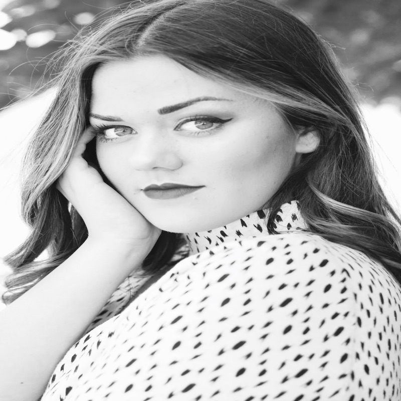 Toxic - Lainee McDonald: Song Lyrics, Music Videos & Concerts