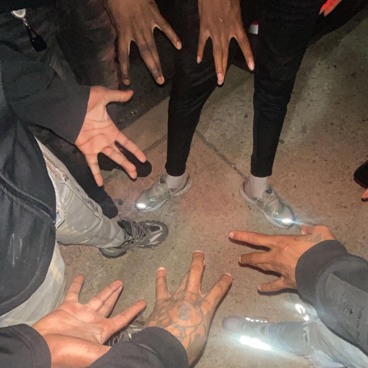 ‎Switches n dracs (feat. Ff Lorraineson & TrapHard Swagg) - Single - Album by Domo El Chopo ...