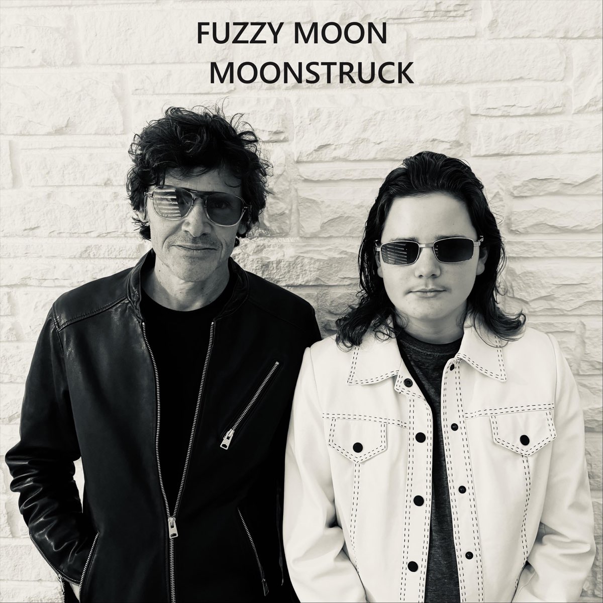 ‎Moonstruck - Album by Fuzzy Moon - Apple Music