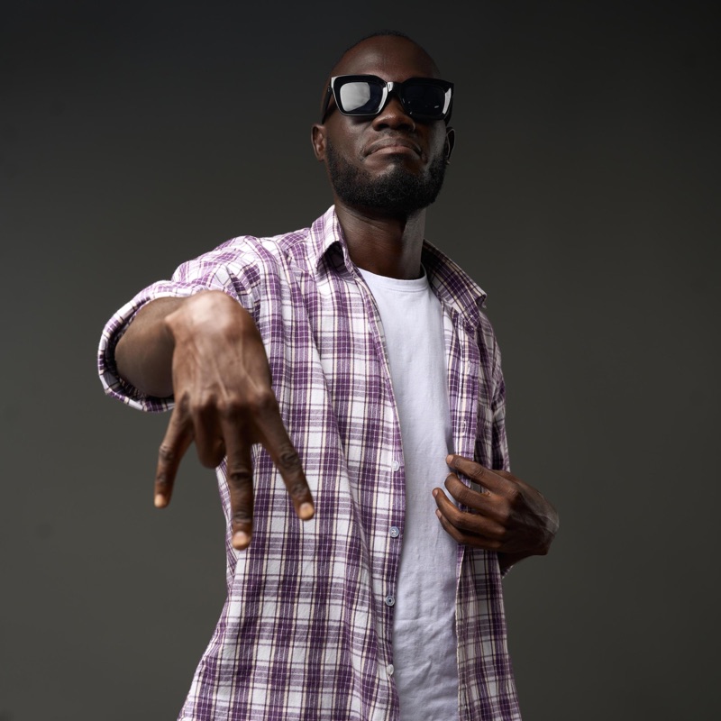 Ajade (feat. J Yang, Lord Gee & Daddy P) - LILBEEN: Song Lyrics, Music ...