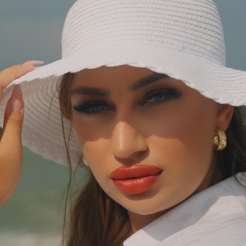 Mélybe Zuhanok - Merci B: Song Lyrics, Music Videos & Concerts