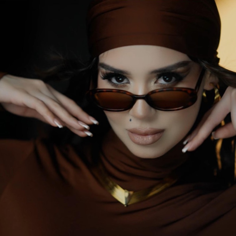 Salam - Jeren Halnazarowa: Song Lyrics, Music Videos & Concerts