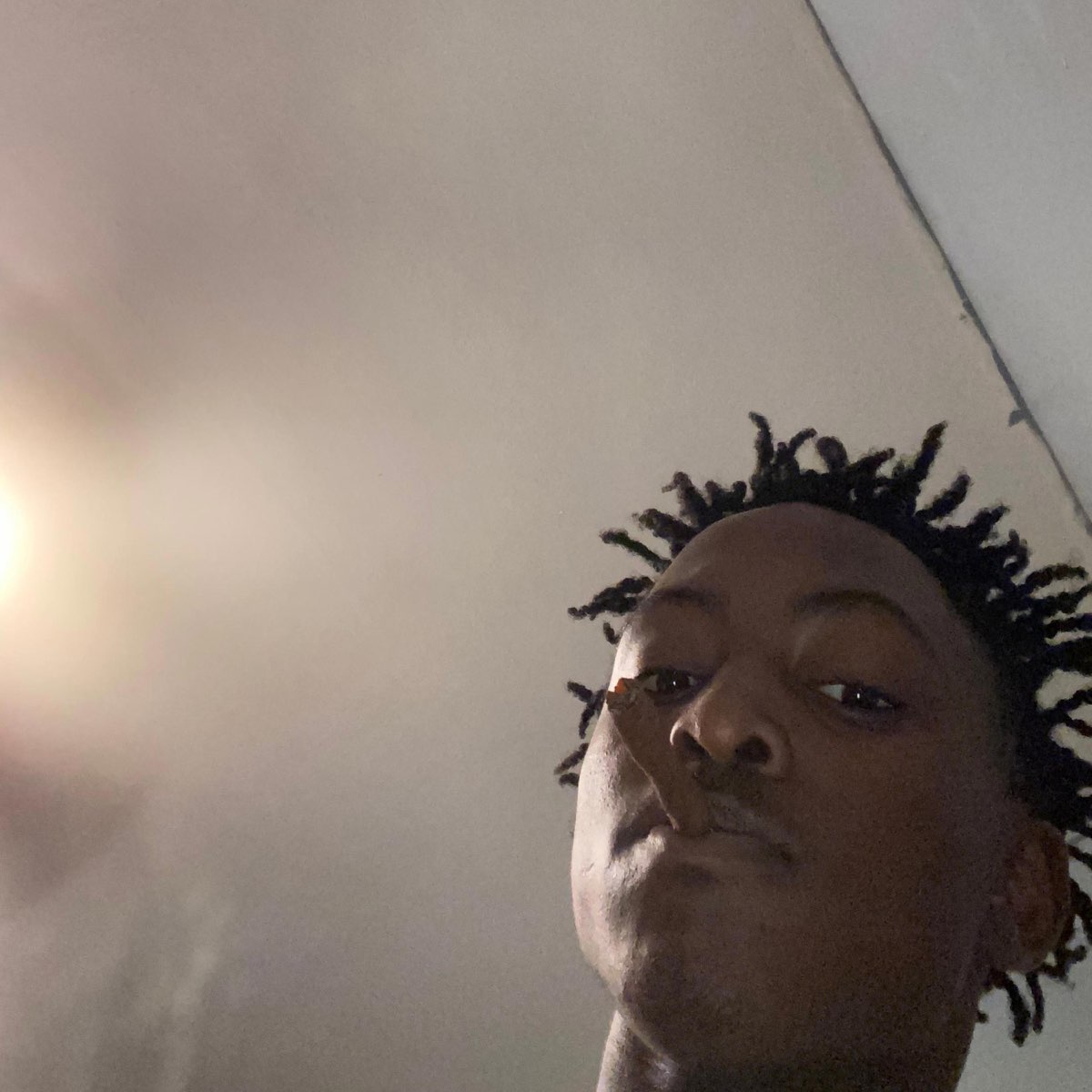 ‎Tired of Shooting (feat. Dee) - Single - Album by Lil J4 - Apple Music