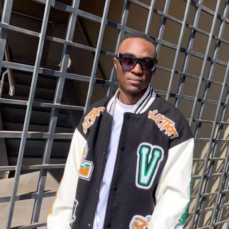 A Real Hero - DIRECTOR LONDON: Song Lyrics, Music Videos & Concerts