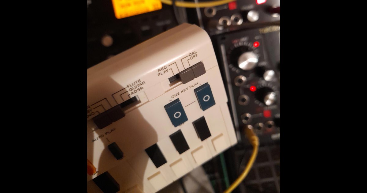 ‎The Mighty Kong! (Casio VL Bitcrush Mix) - EP - Album by Yellow Sun ...